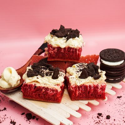 Red Velvet Cream Cheese Oreo - Martabak Pizza Orins